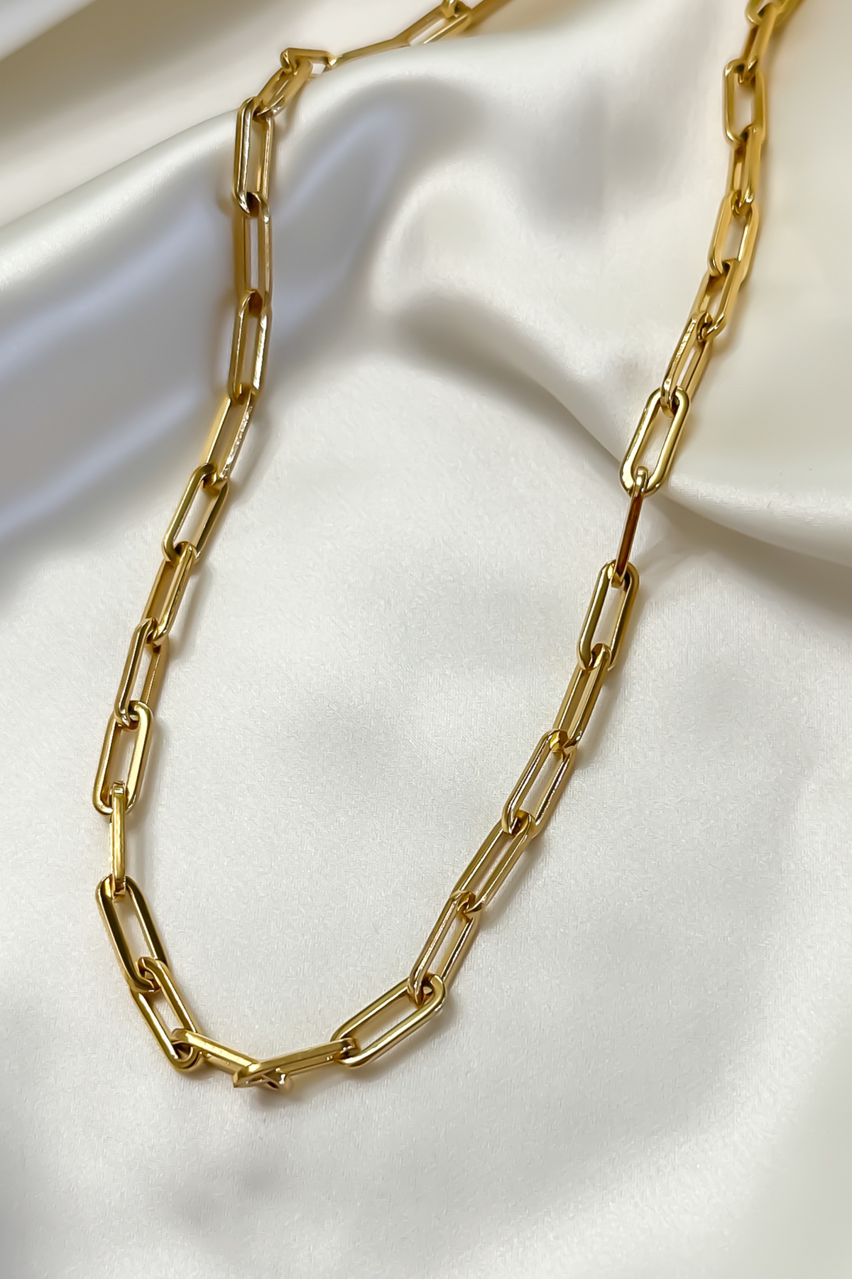 Large Paper Clip Chain | Salted Avenue