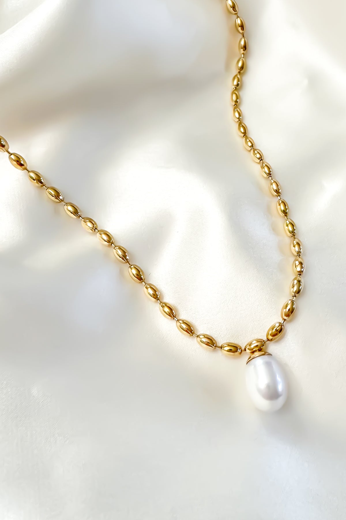 Gold Beaded Pearl Pendant Necklace | Salted Avenue